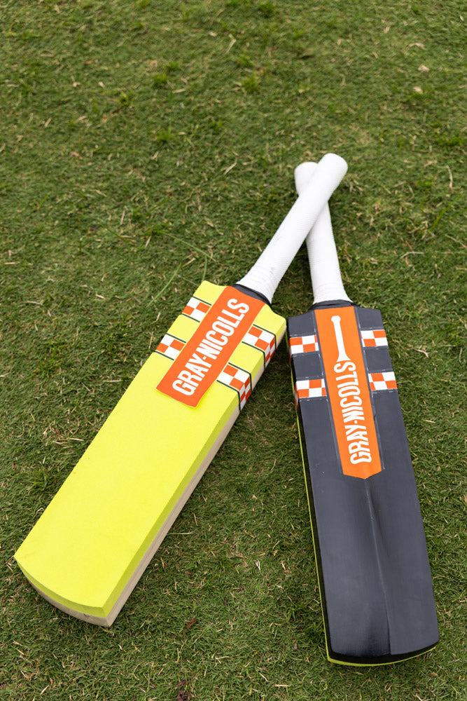 Catch Bats – Greg Chappell Cricket Centre
