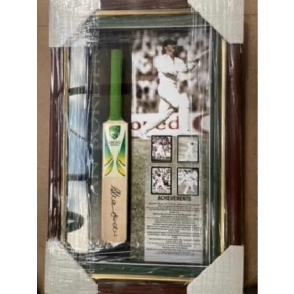 ALAN BORDER SIGNED MINI BAT FRAMED – Greg Chappell Cricket Centre